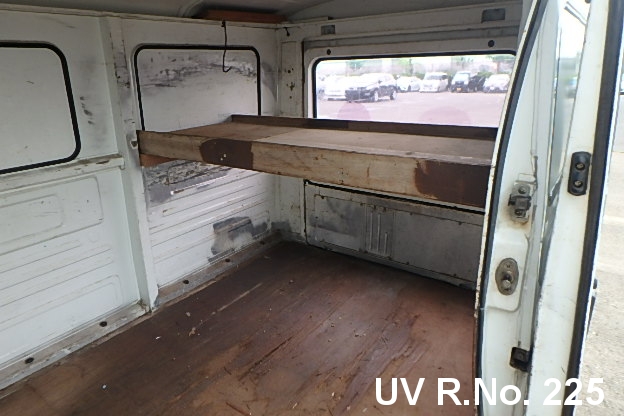 RHD 1990 Suzuki Carry mini Box truck imported from Japan